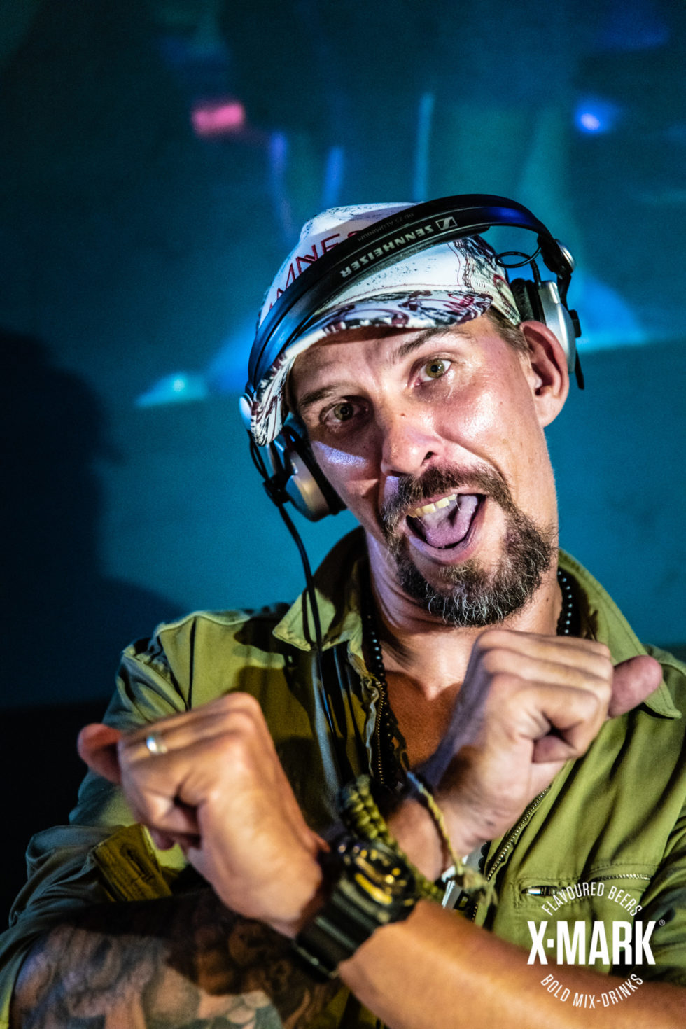 X-MARK • FLAVOURED BEERS & BOLD MIX-DRINKS